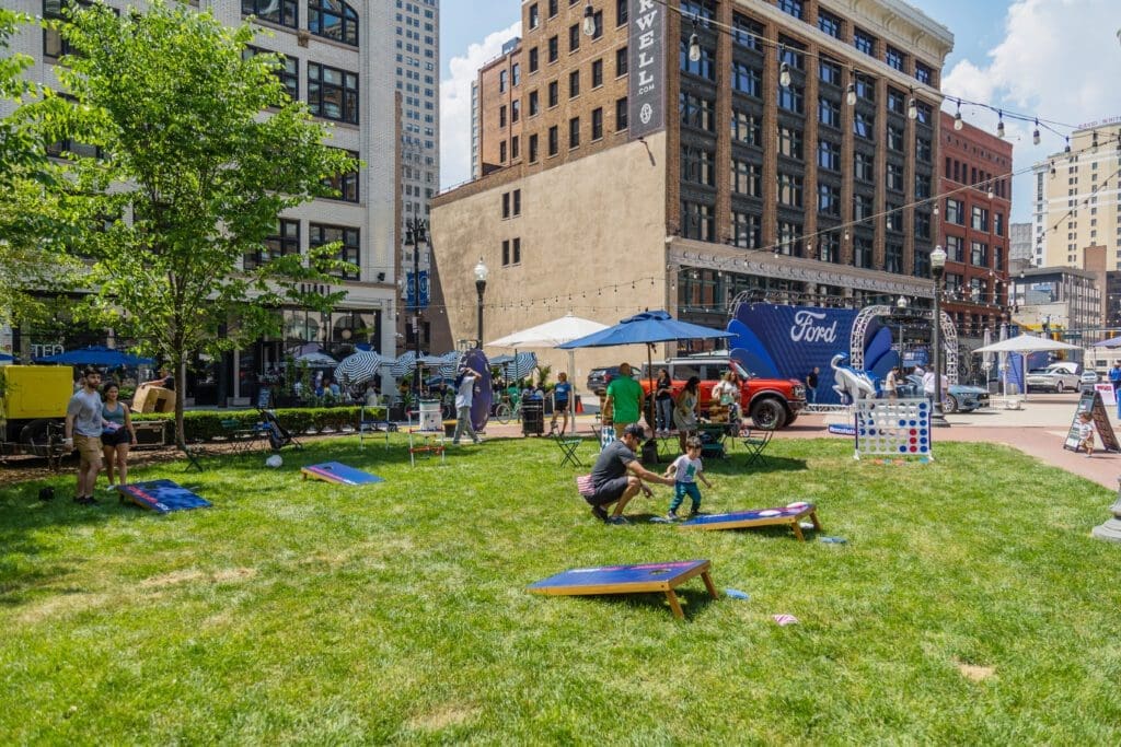 Photo Gallery — Detroit Grand Prix: Back to the Streets - Downtown ...